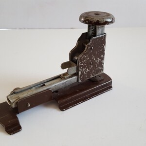 Vintage Arrow Fastener Inc commander Small - Etsy