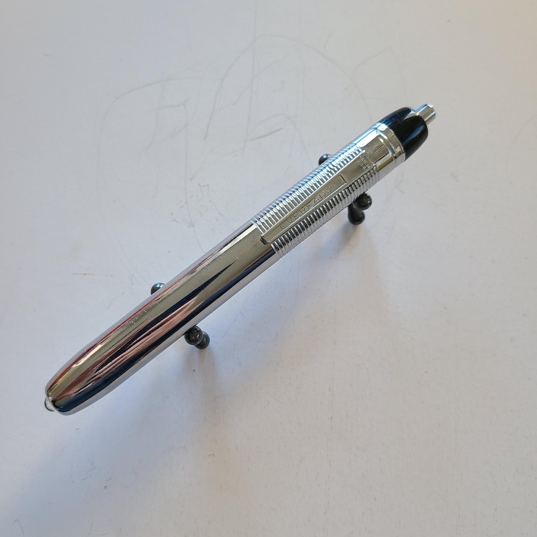 Vintage Eveready Model 315 Chrome Penlight With Black Cap and Chrome On ...