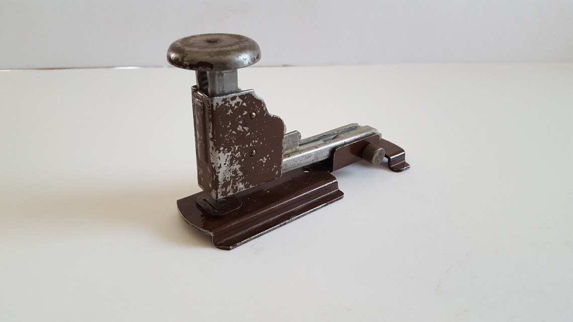 Vintage Arrow Fastener Inc commander Small - Etsy