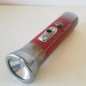 Vintage 1954 Eveready Masterlite Flashlight: Chippy Red Copper - Etsy