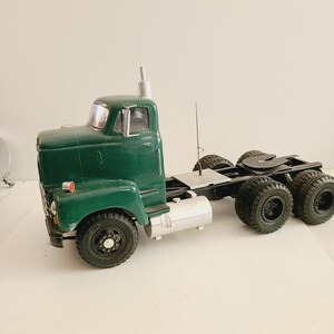 Vintage Circa 2000 Scale Model 1953/54 International Harvester RDFC-405 ...
