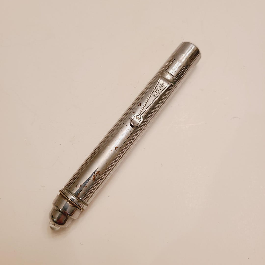 Vintage 1935 Eveready Model 210 V2, Art Deco Styling Chrome Penlight ...