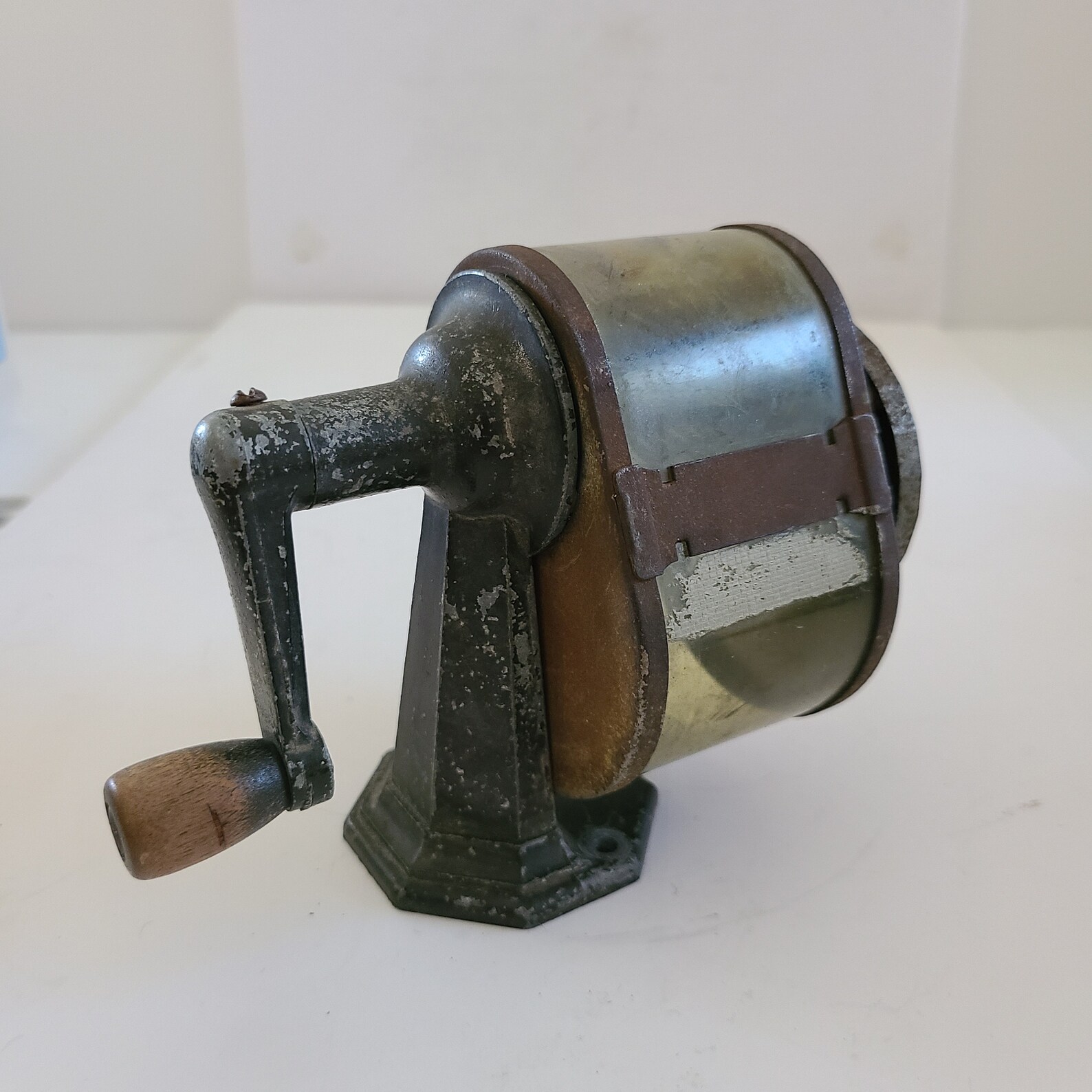Vintage 1920's giant Automatic Pencil Sharpener Co. Chicago 6 Sizes of ...