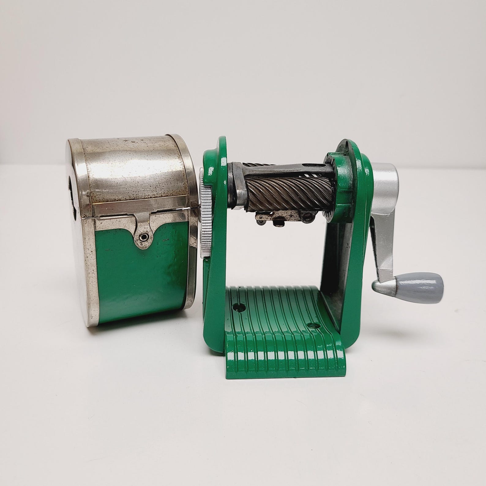 Vintage 1940s Dexter Pencil Sharpener: Restored/repainted APSCO Model B ...
