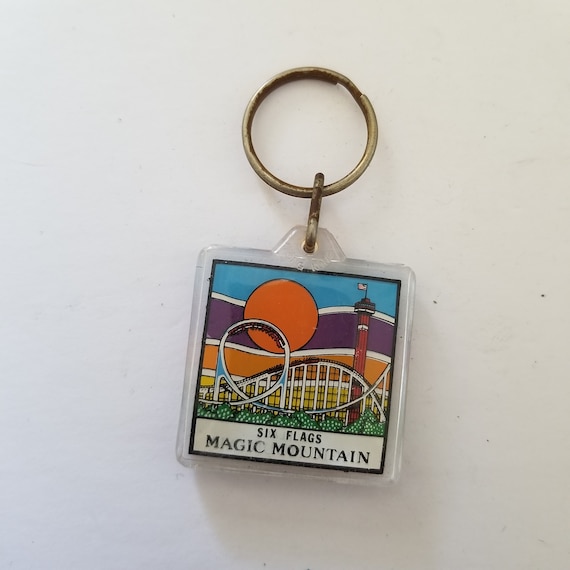 Vintage circa 1980's Six Flags Magic Mountain lucite … - Gem