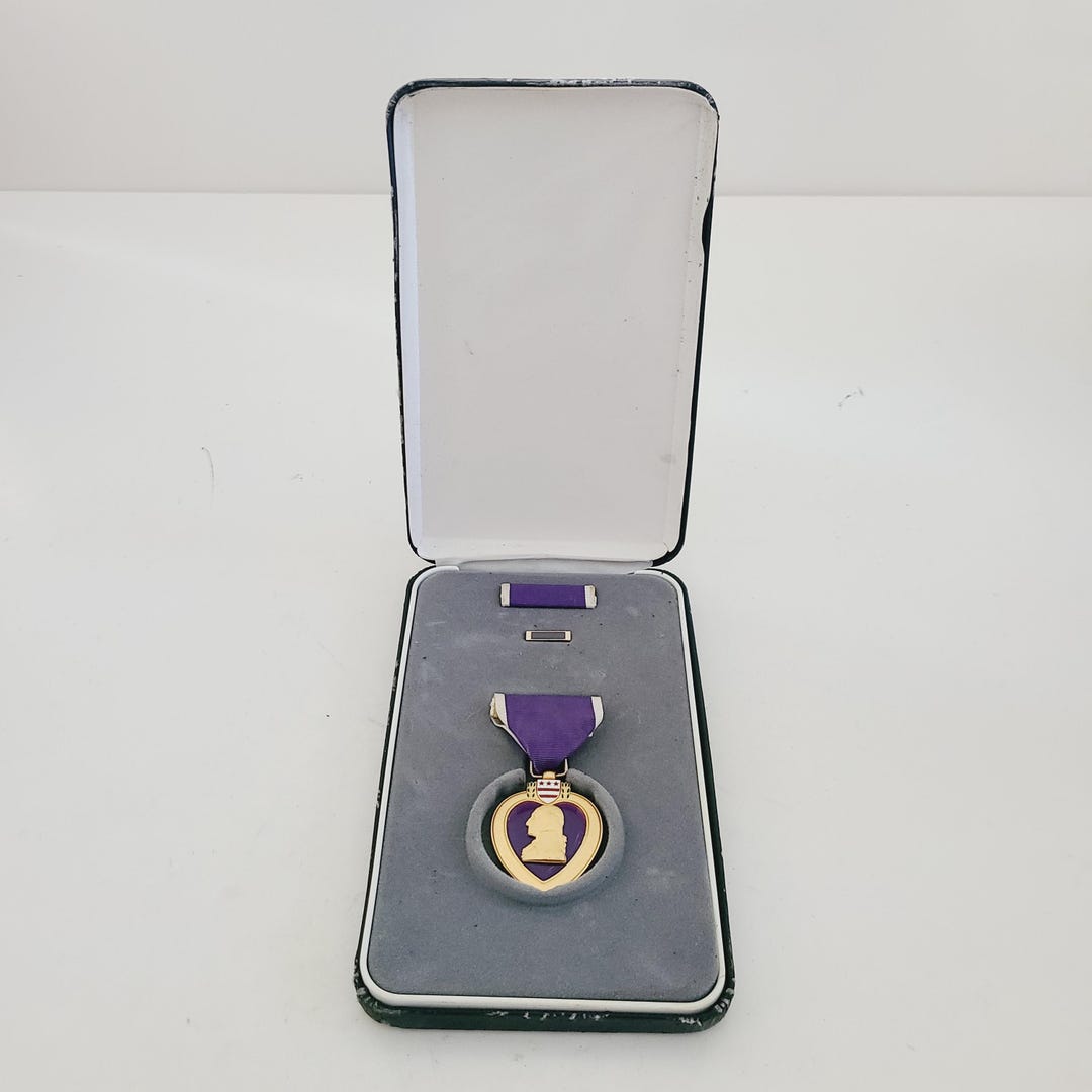 Vintage Purple Heart Medal - HLP - in Presentation Box - Etsy