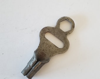 Vintage Collectible Chicago Skate Co. Metal Roller Skate Key - Etsy