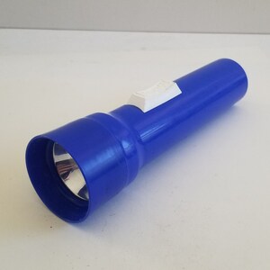 Vintage Circa 1990's Plastic Eveready Working Flashlight - Etsy