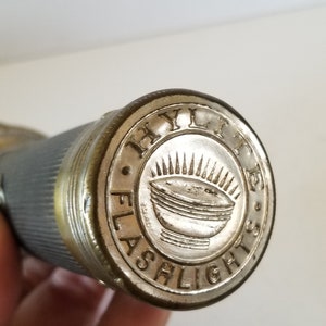 Vintage 1924 Hylite Flashlight, Takes 2 D Cell Batteries That Are Not Included, Ribbed Vulcanite ...