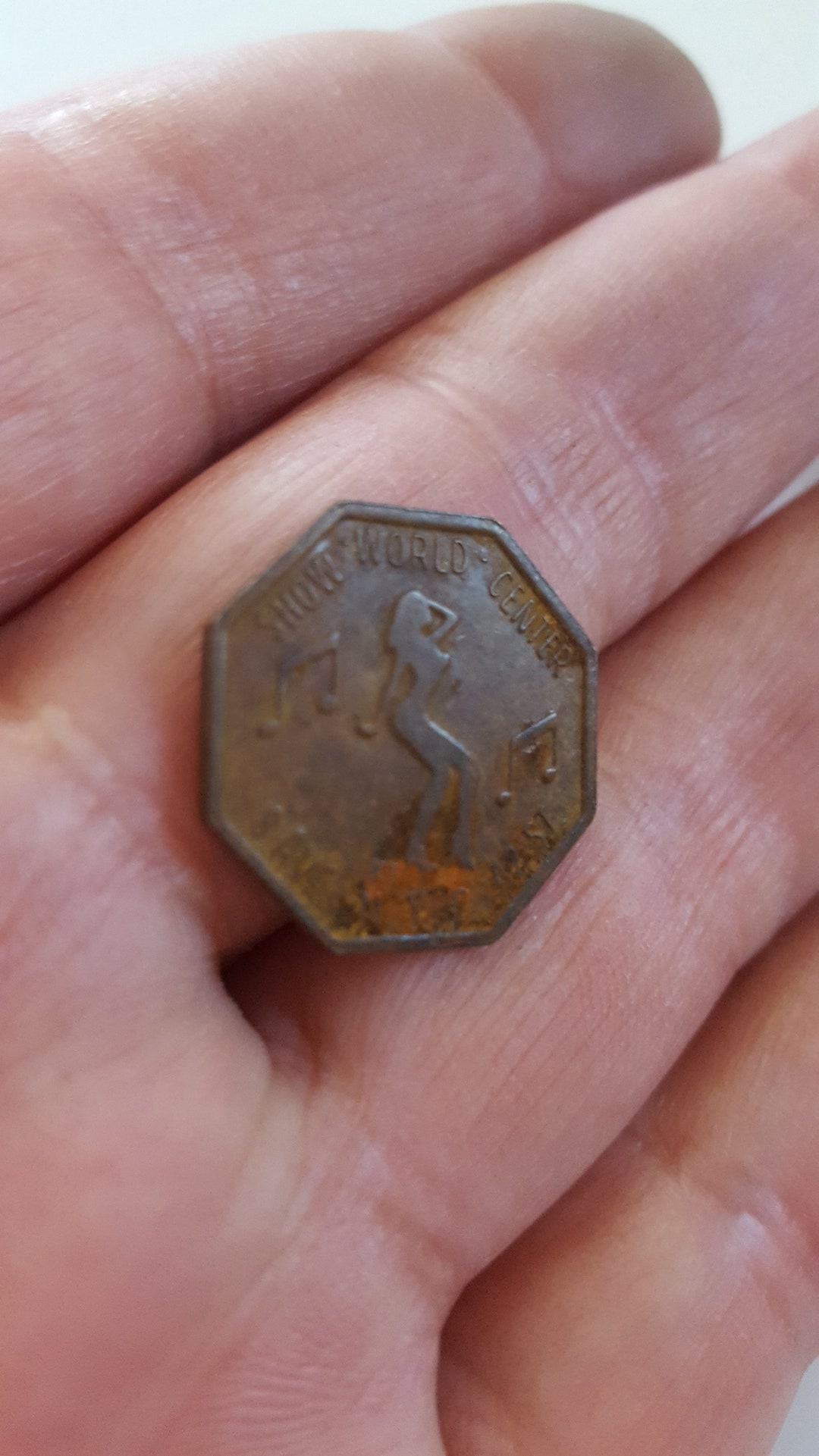 Vintage Circa 1977 Peep Show Arcade Token world's Greatest Show Place ...