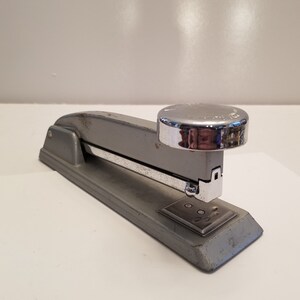 Vintage Vail Victor Stapler: Mid-century Industrial Office Tool - Etsy