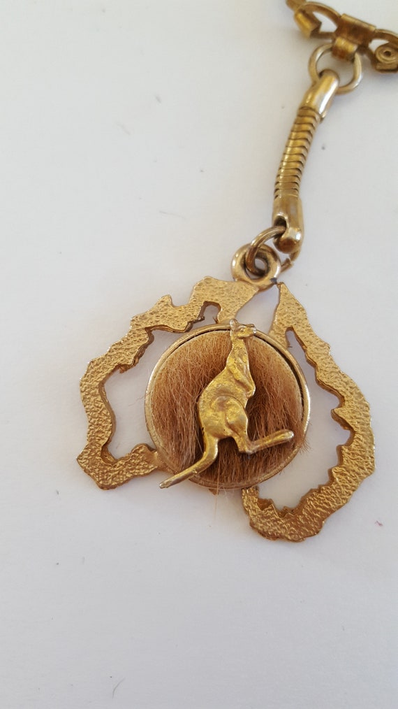 Vintage circa 1960's souvenir keychain of Australia w… - Gem