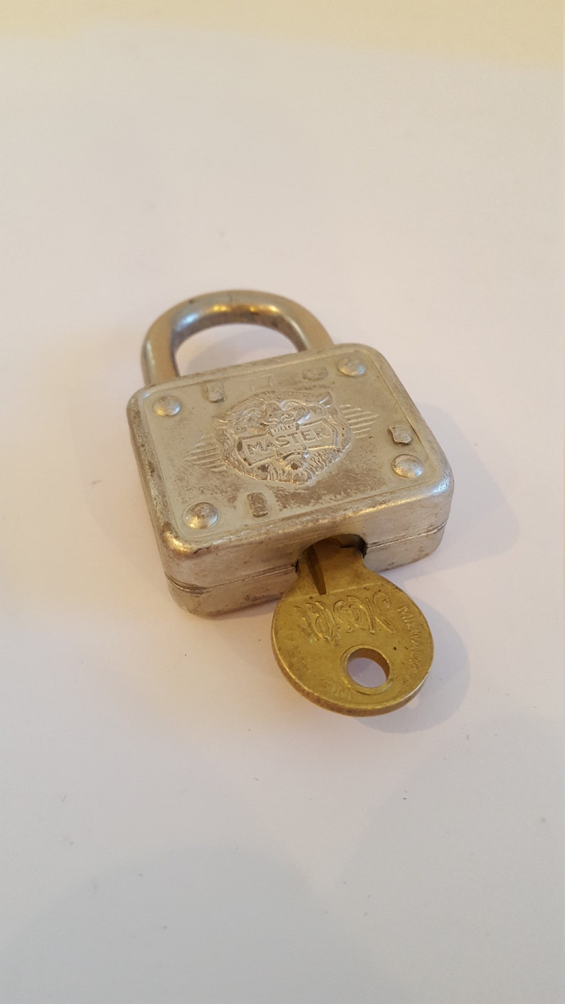 Vintage Master Lock No.77 Padlock Includes Key Nice - Etsy