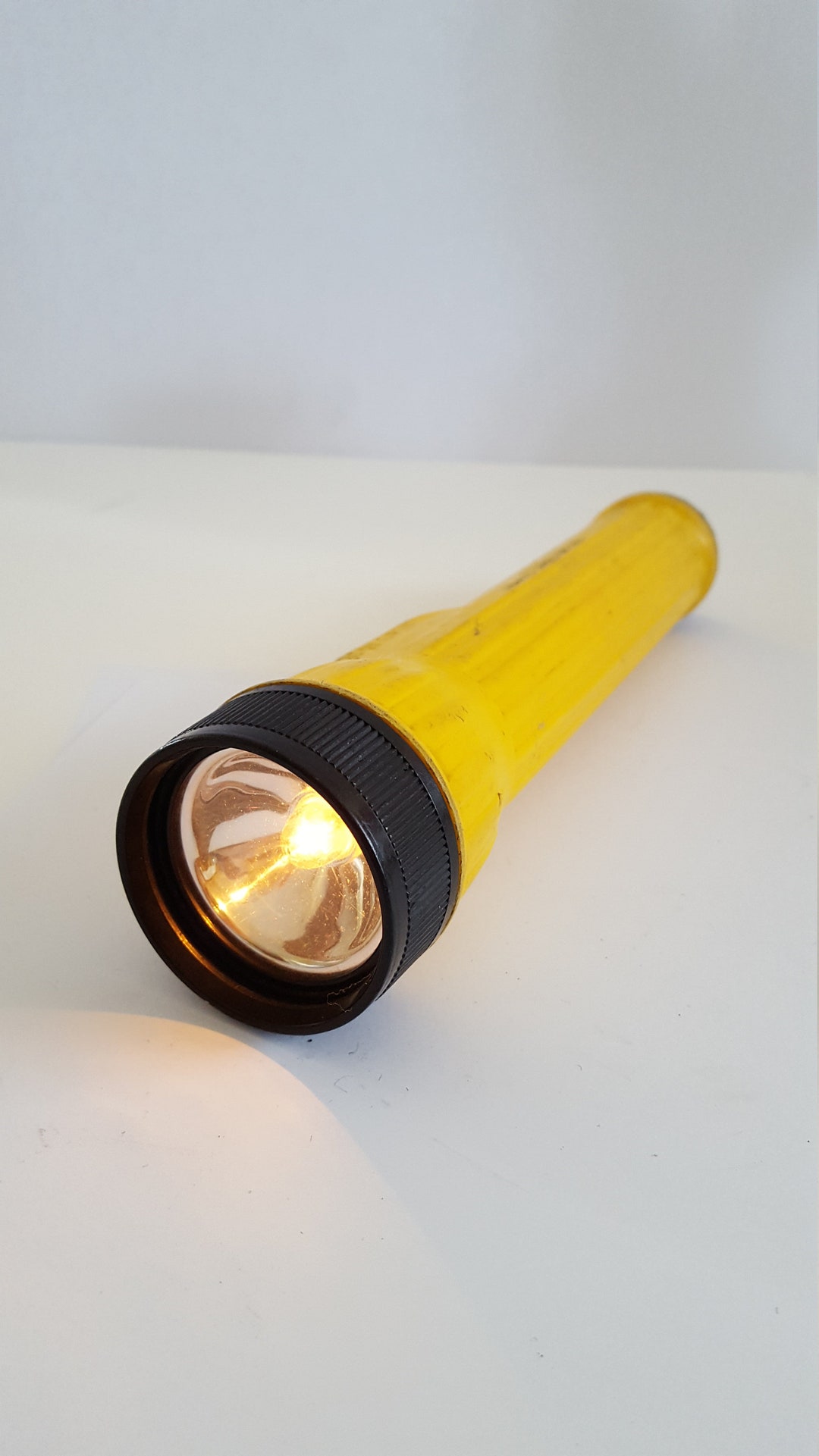Vintage 1980 Bright Star 3 Cell Flashlight No.3941 Traffic Director ...