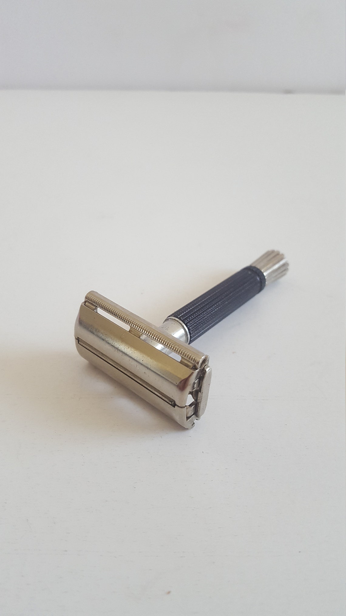 Vintage Gillette Safety Razor Date Code O1 1969 Turn to - Etsy
