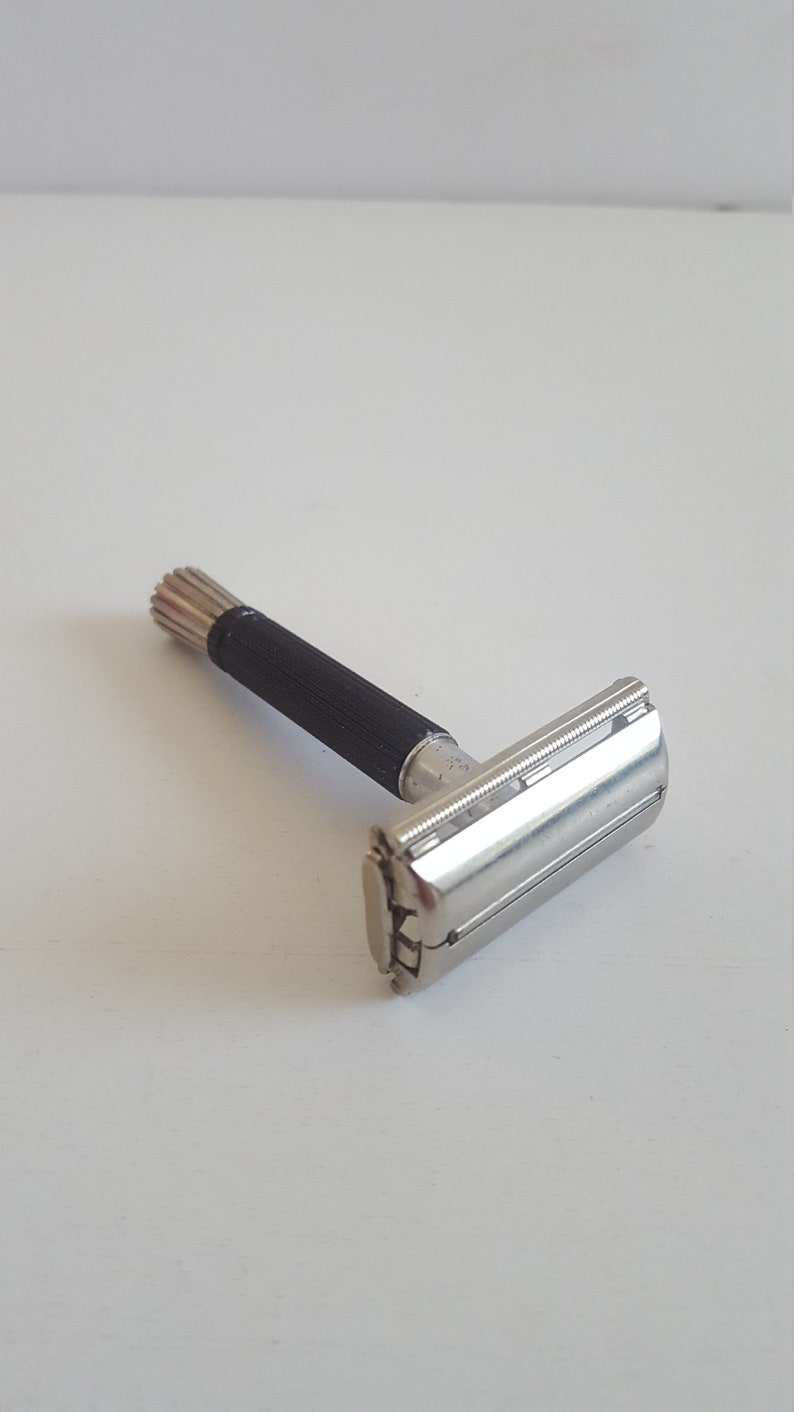 Vintage Gillette Safety Razor Date Code O1 1969 Turn to - Etsy