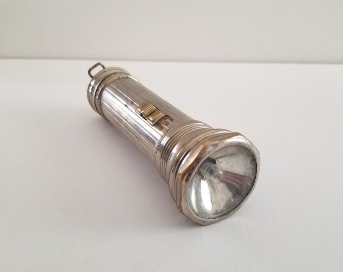 Antique Circa 1920's Un-named Flashlight With Flat Glass Lens, Working ...