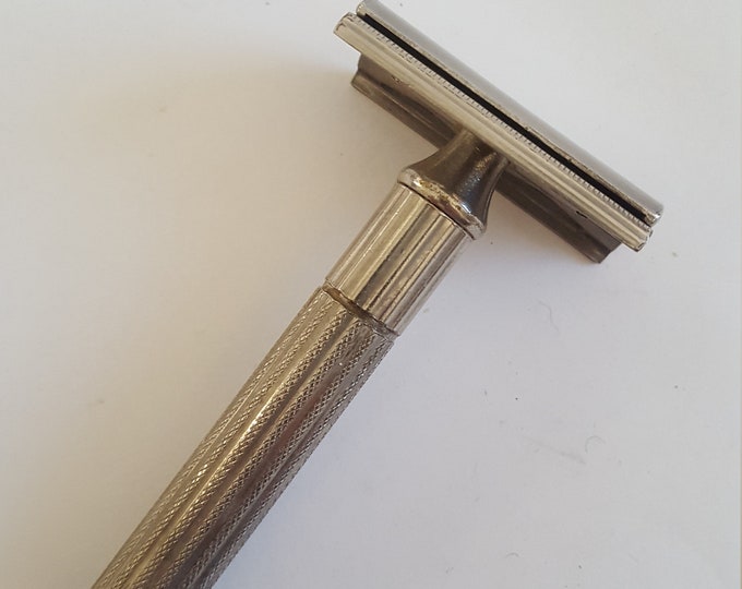 Vintage Circa 1950's Nice Condition Gillette Safety Razor 3 Piece ...