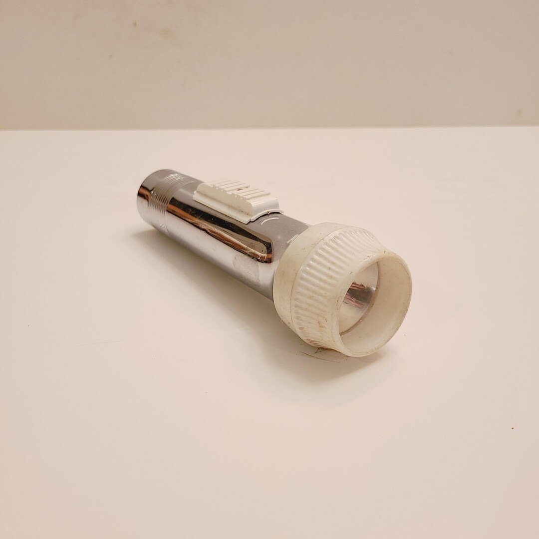 Vintage Eveready Flashlight Model 319 - Working Condition - Etsy