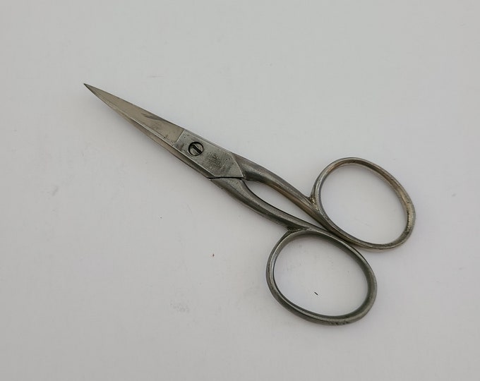 Vintage Circa 1950's Small Sewing or Embroidery Scissors Kreideweiss ...