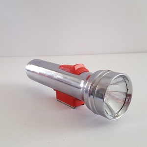 Vintage 1950s Kwik-lite Chrome Flashlight With Magnet - Etsy