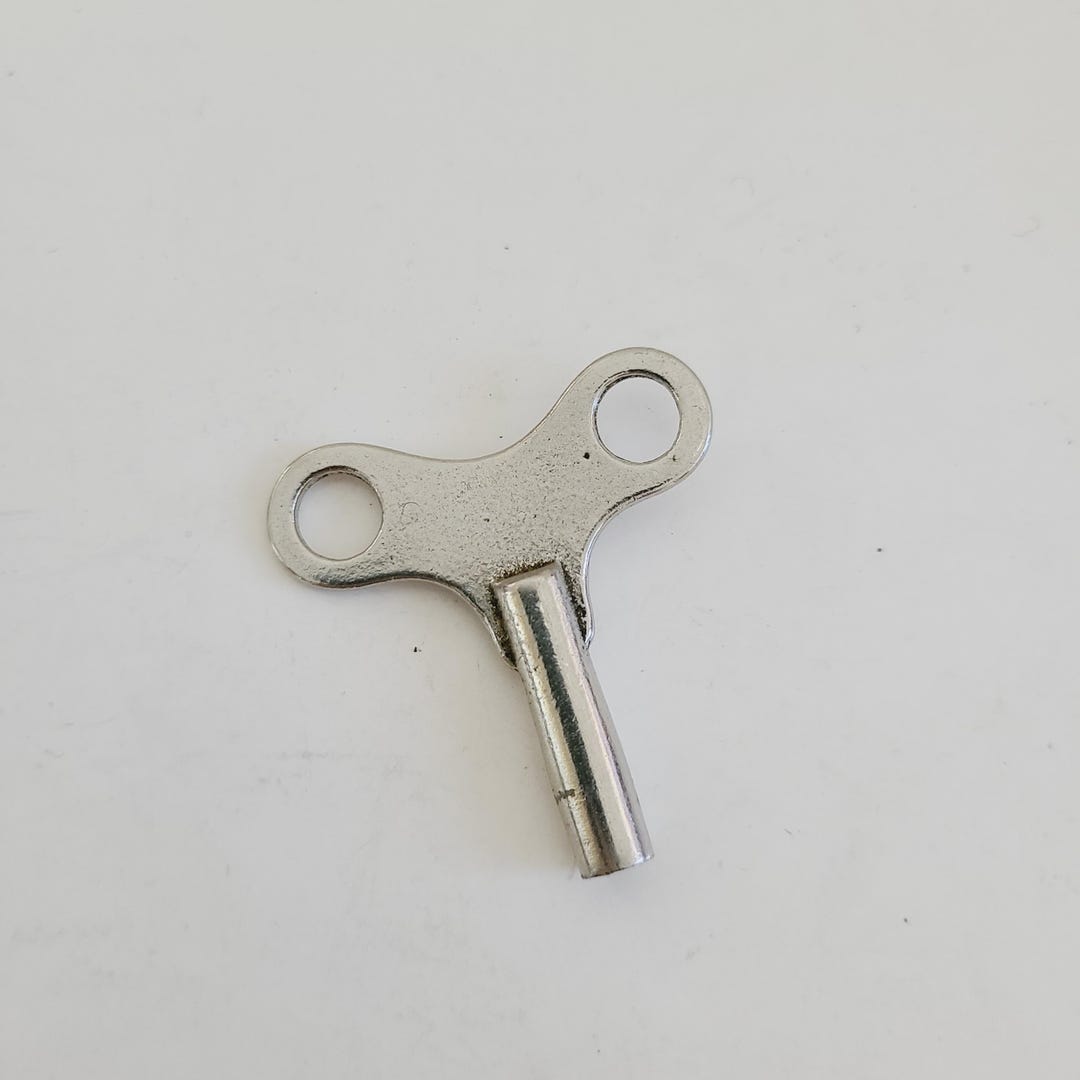 Vintage Mantel Clock Key/winder, Brass No.4 or No.5 Square Chuck, Clean ...