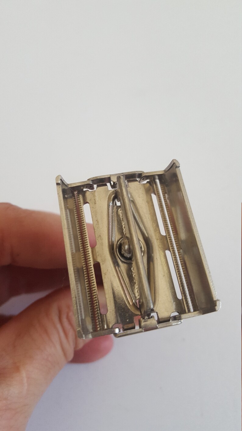 Vintage Gillette Safety Razor Date Code O1 1969 Turn to - Etsy