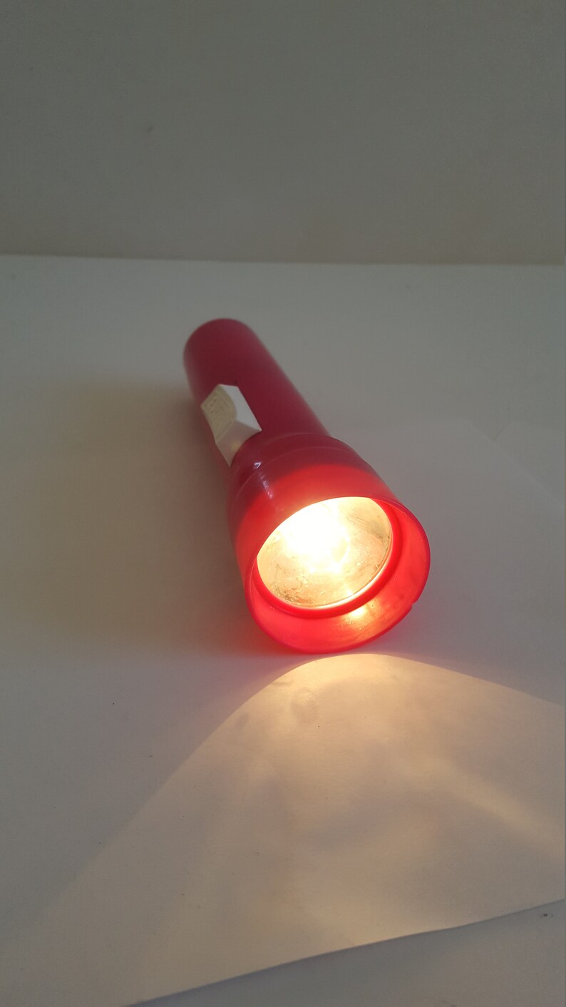 Vintage Circa 1990's Plastic Eveready Working Flashlight | Etsy