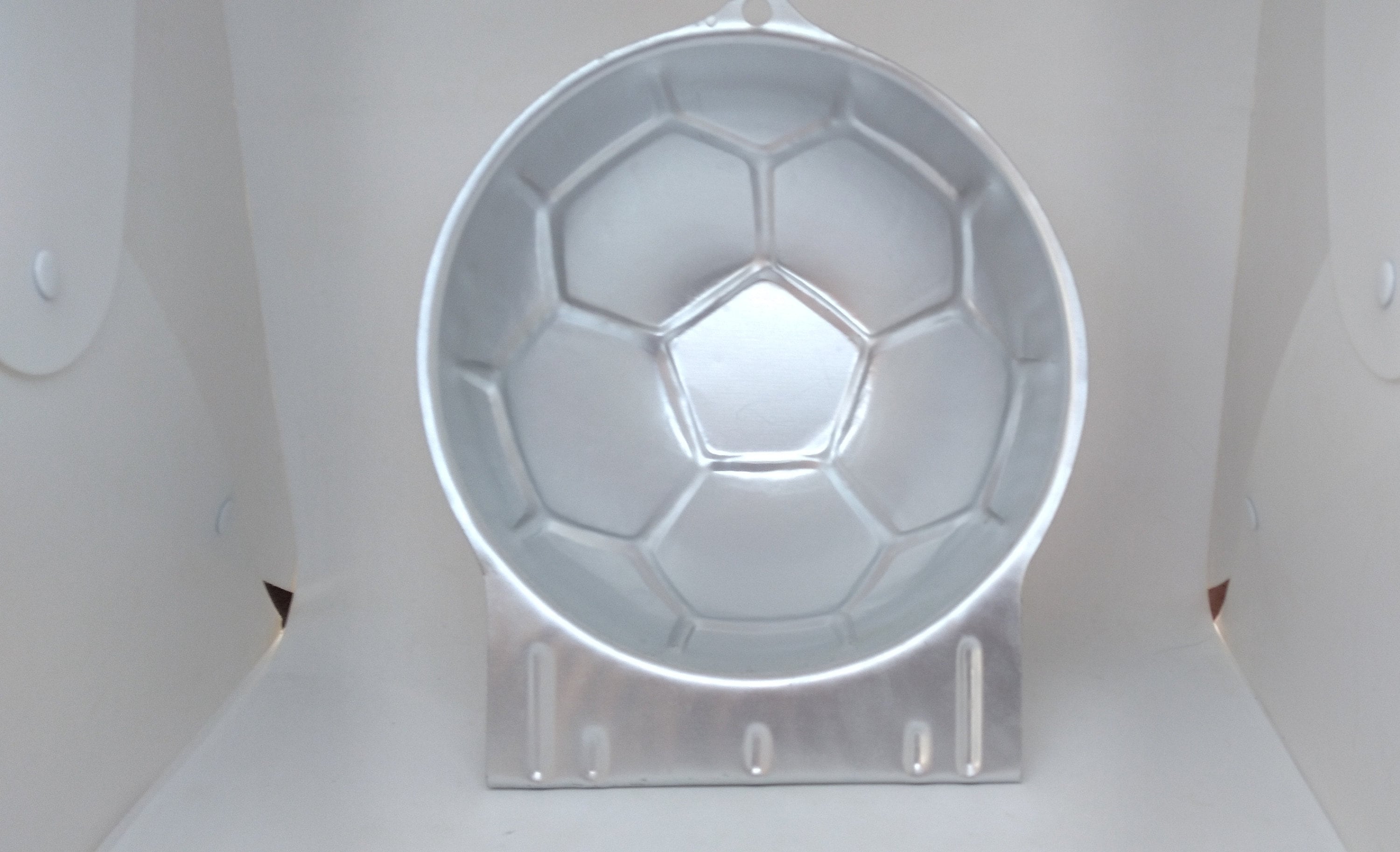 Wilton Soccer Ball Pan | ppgbbe.intranet.biologia.ufrj.br