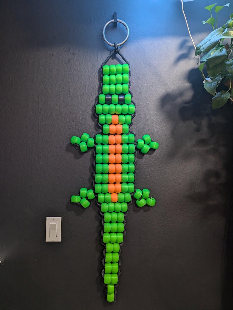 Handmade Jumbo 90s Alligator Bead Keychain - Etsy