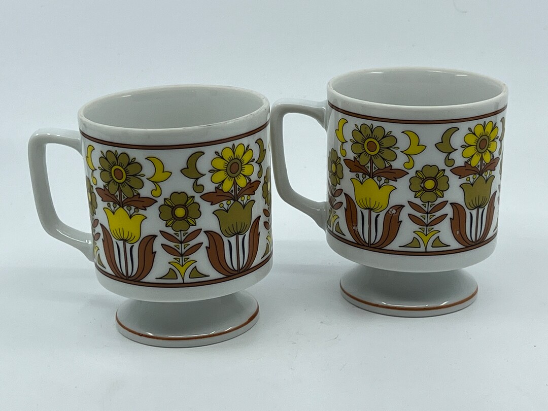 VTG 60s Floral Pedestal Mugs, Brown-beige-yellow Stylized Floral Mug by ...