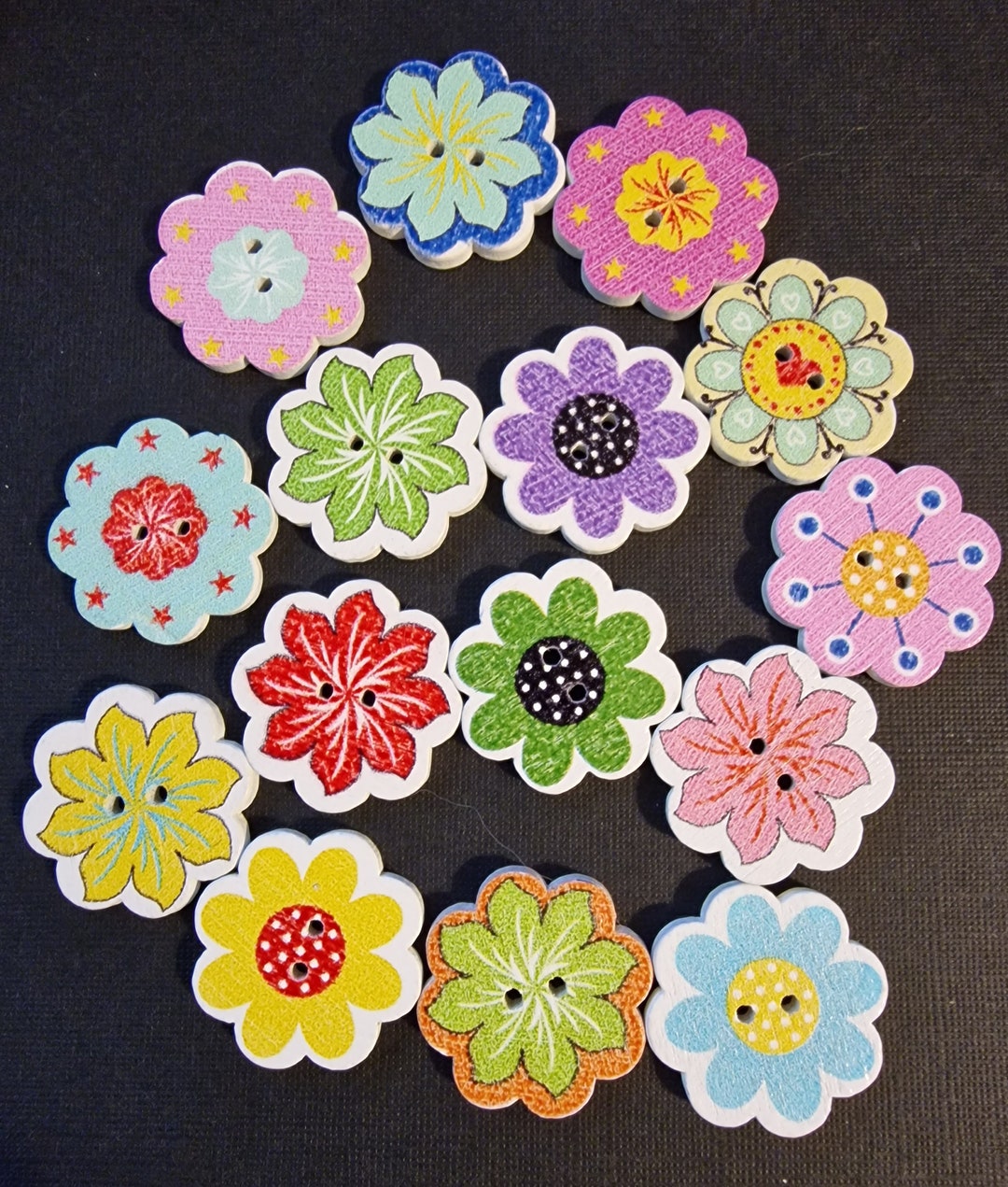 Set of 3 Wooden Flower Buttons - Etsy