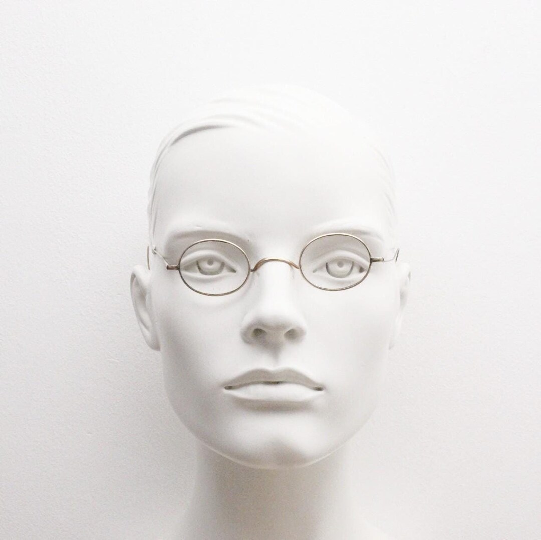 Victorian Vintage Metal Oval Eye Glasses. Steel Wire Optical Frame With ...