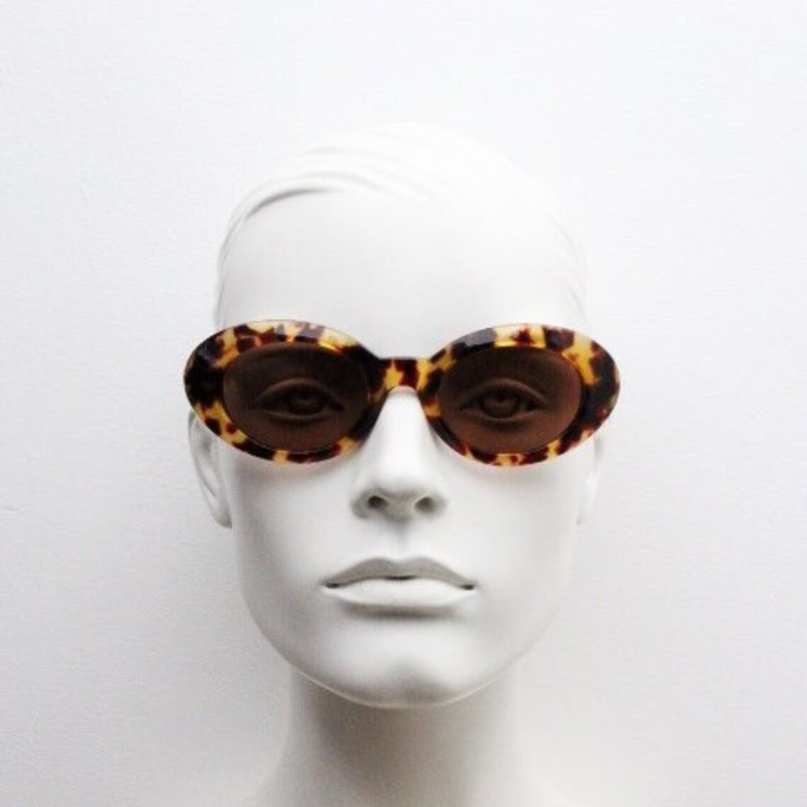 Laura Biagotti 90s Vintage Oval Cat Eye Sunglasses Made in Italy ...