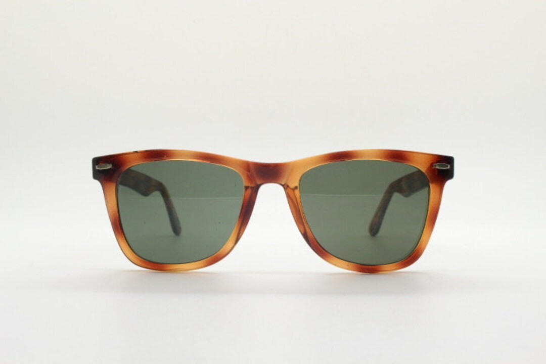 Farrows by Linda Farrow Vintage 80s Wayfarer Design Sunglasses Model 84 ...