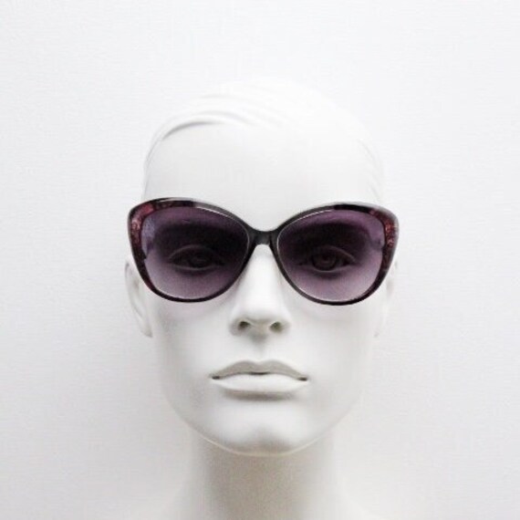 Y2k Vintage Oversized Cat Eye Sunglasses By Betsy Joh… Gem