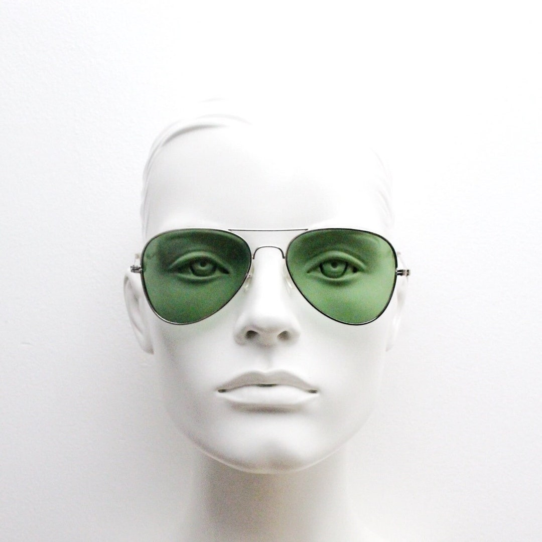 70s Vintage Aviator Sunglasses. Silver Metal Medium Sized Teardrop ...