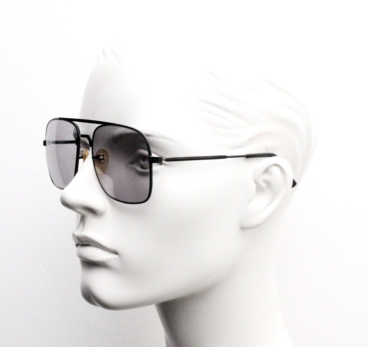 Vintage 70s square aviator sunglasses. Men's metal frame | Etsy