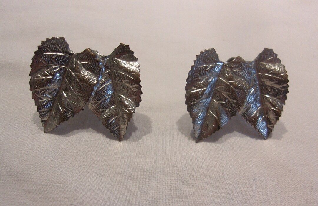 Classical 1930s 1940s Silvery Leaves Dress Clips Small Size - Etsy