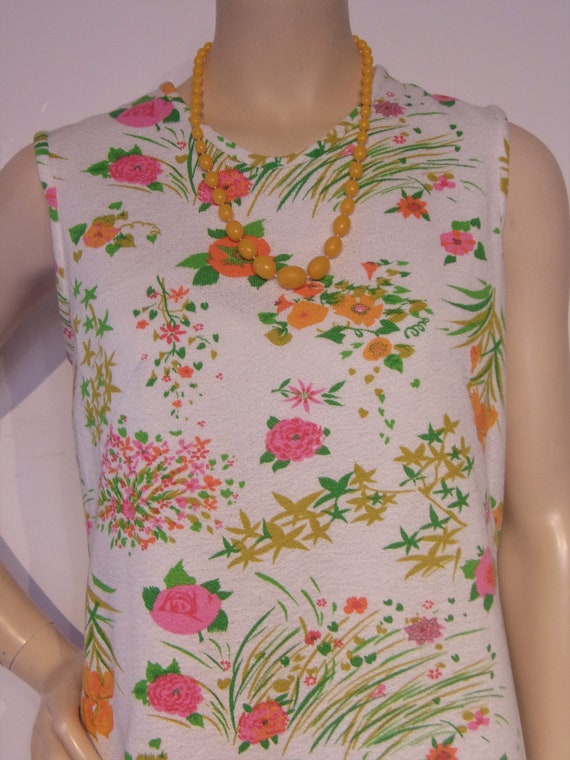 Great 1960s vivid print minidress Bust 36" gogo dress - Gem