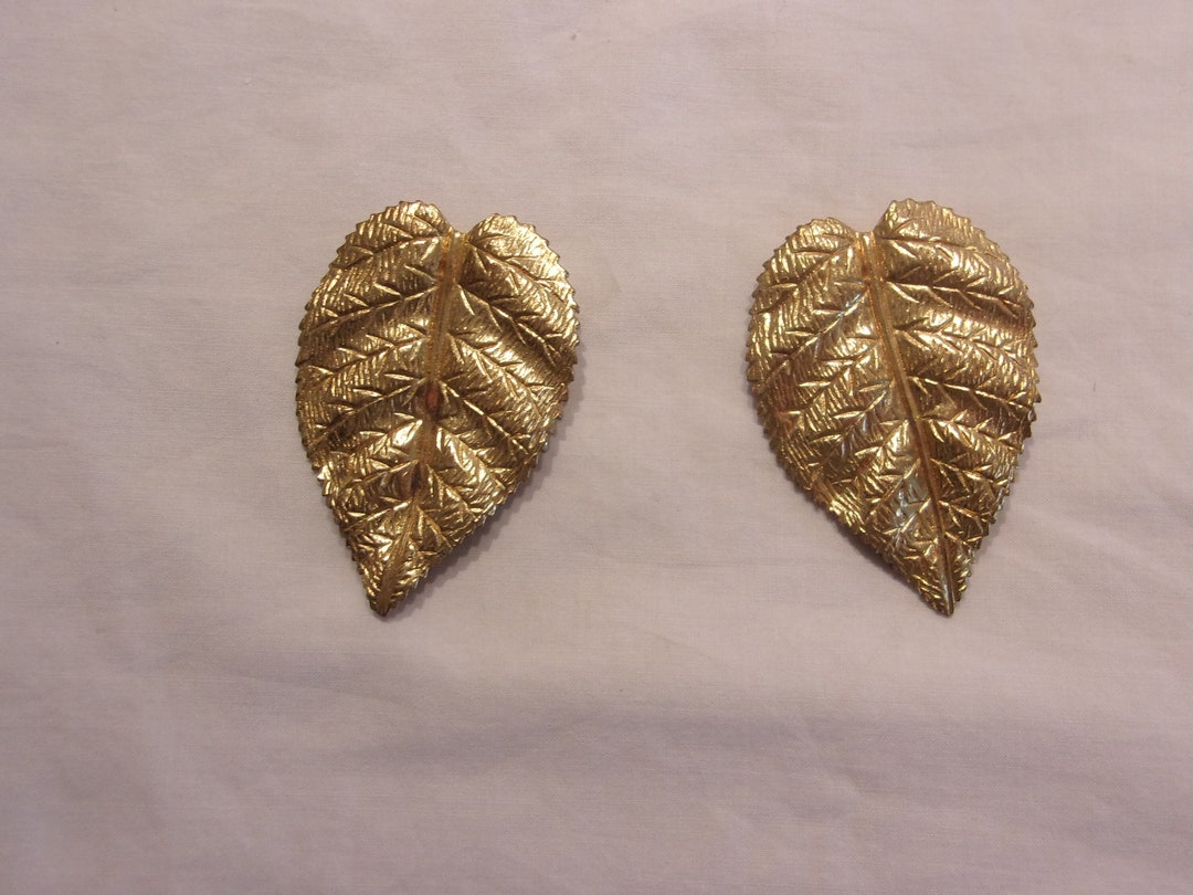 Dramatic 1930s 1940s Golden Leaves Dress Clips Medium Size - Etsy