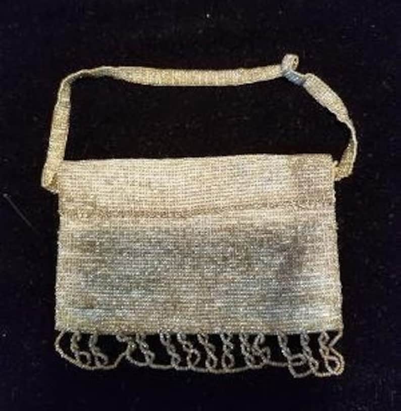 Metal Mesh Purse in Excellent Condition. Vintage 30s or 40s. 4” W at ...