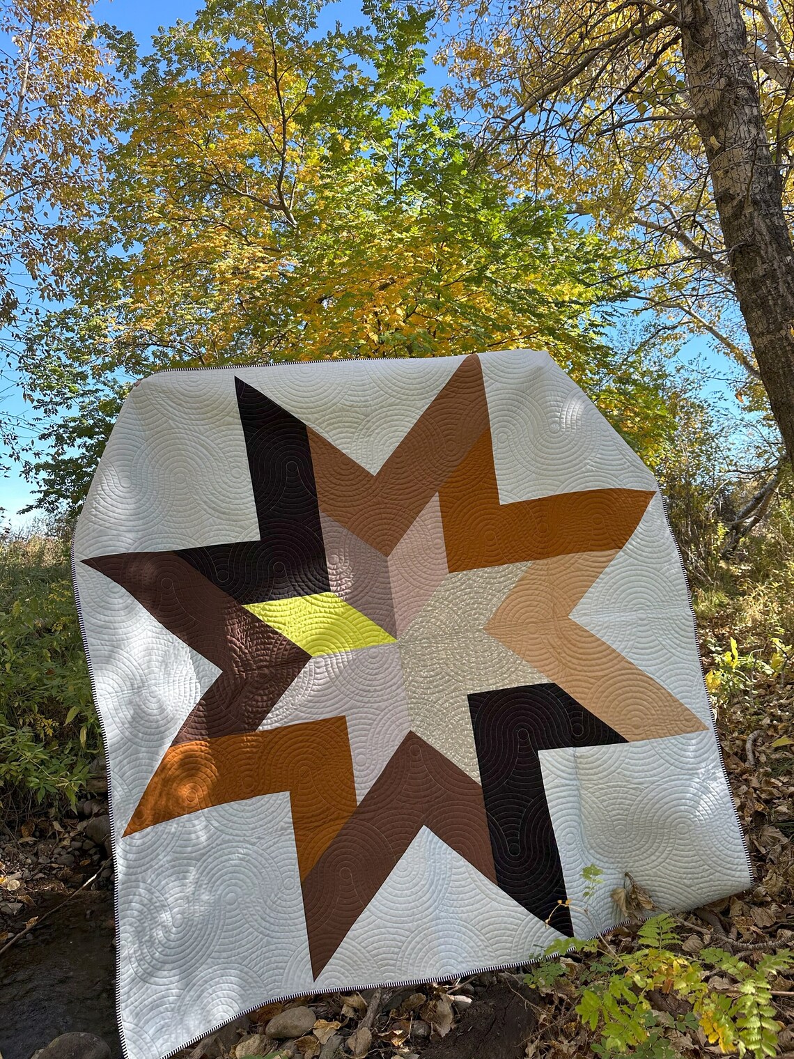 PDF Trailing Star Quilt Pattern by Lindlee Smith of Plains and Pine ...