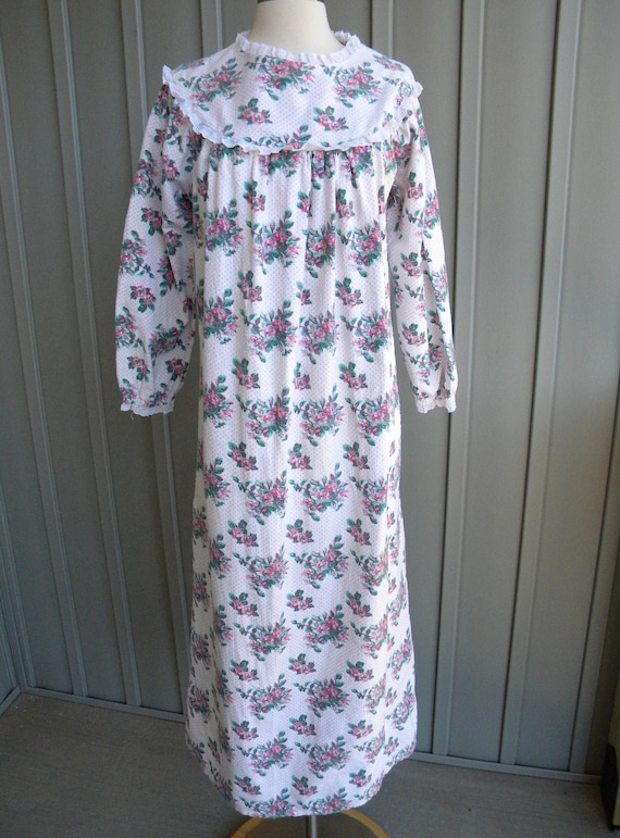 Vintage Pink Floral Nightgown Gem