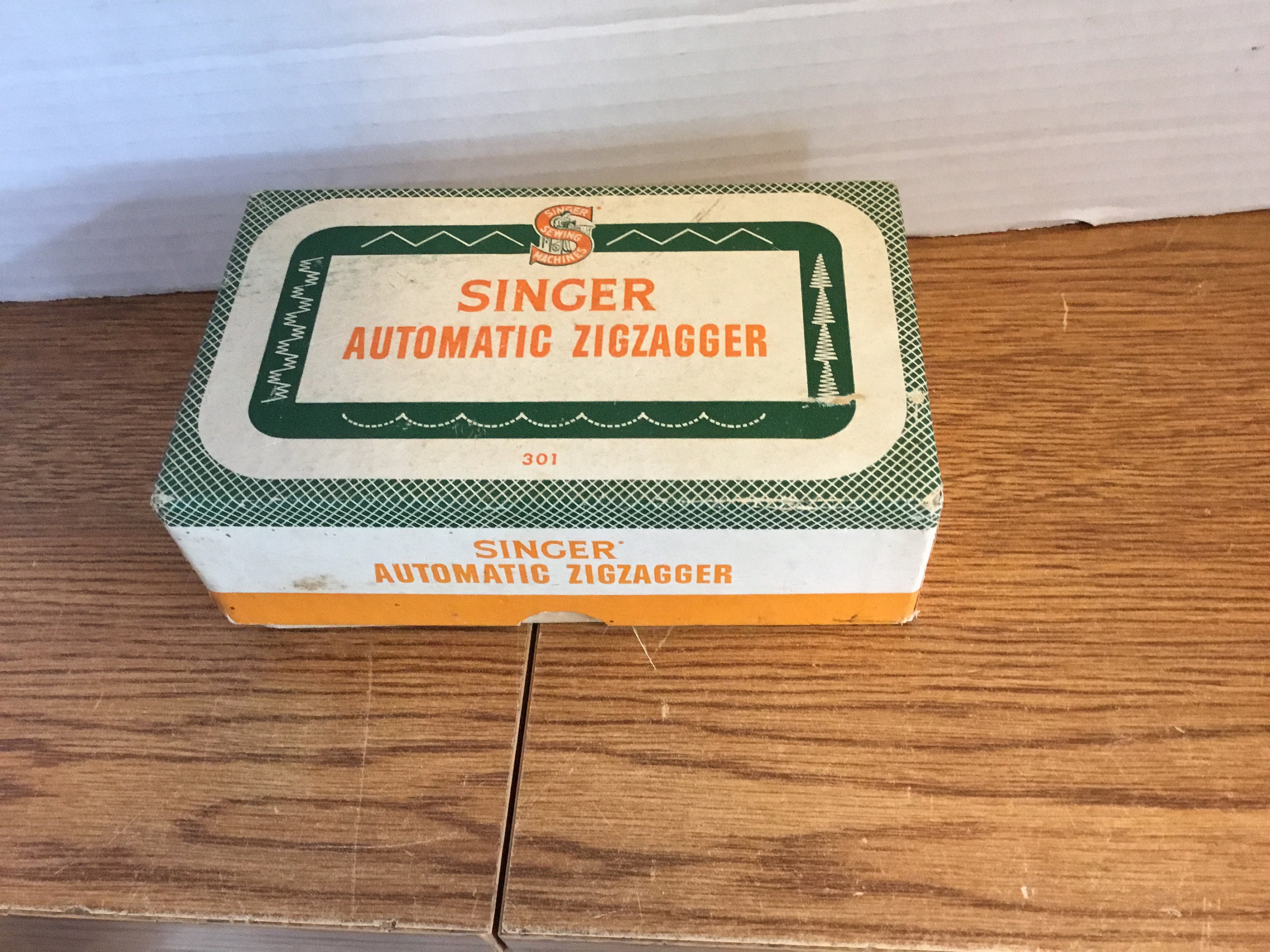 Singer Deluxe Zig Zagger Attach. Slant. - Etsy