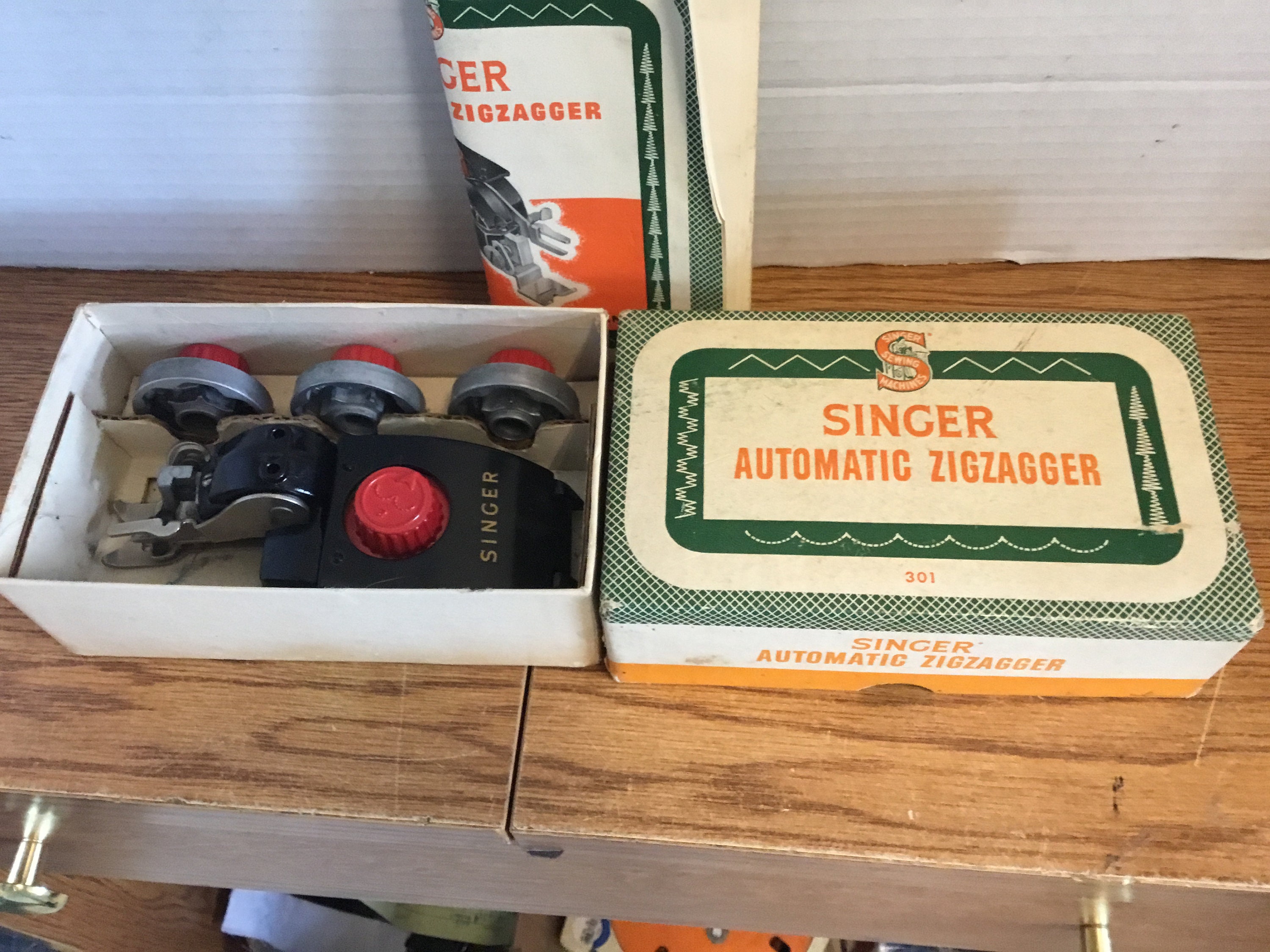 Singer Deluxe Zig Zagger Attach. Slant. - Etsy