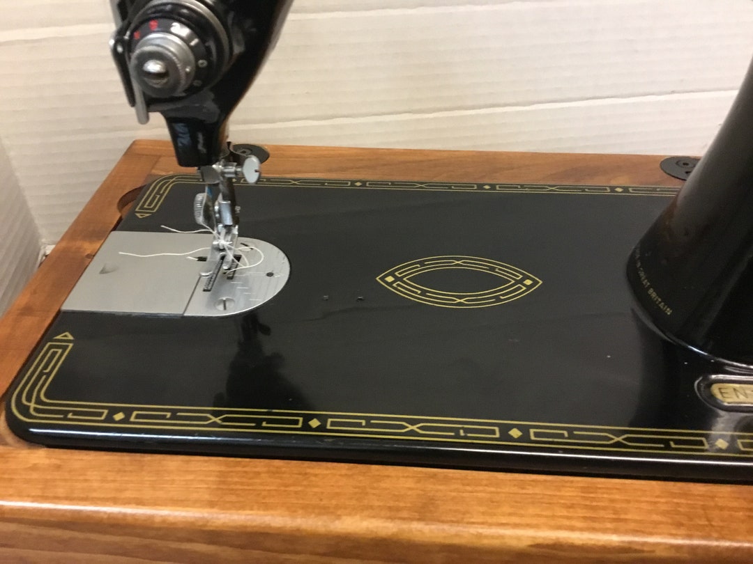 1958 Singer 99K Sewing Machine, Handcrank Model. - Etsy