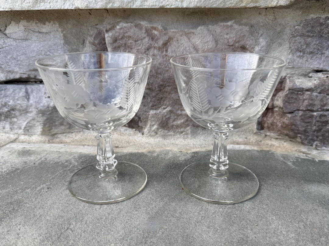 Libbey Crystal Garland Coupe Glasses/ Set of 2 / Champagne / Low ...