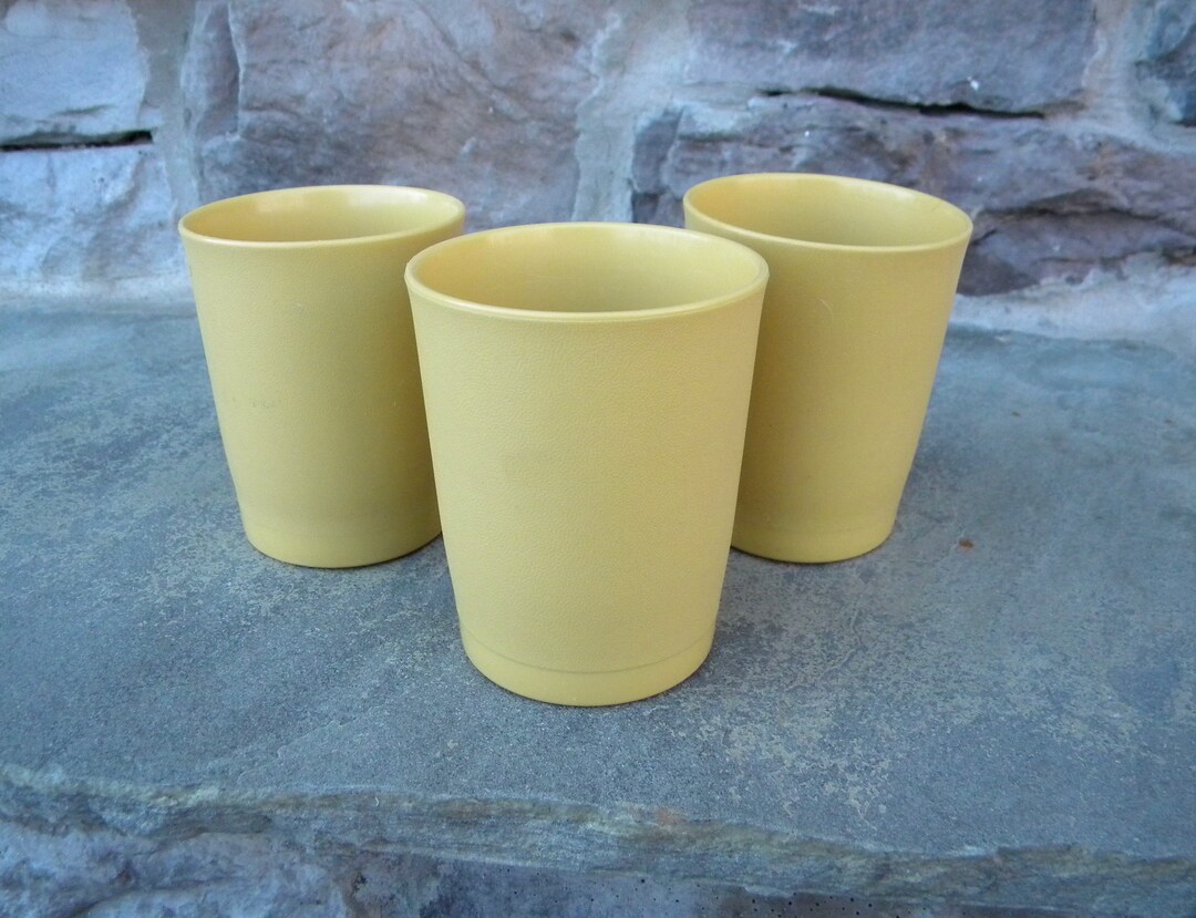 Vintage Tupperware Small Tumblers / Set of 3 / Made in USA / #1251 ...
