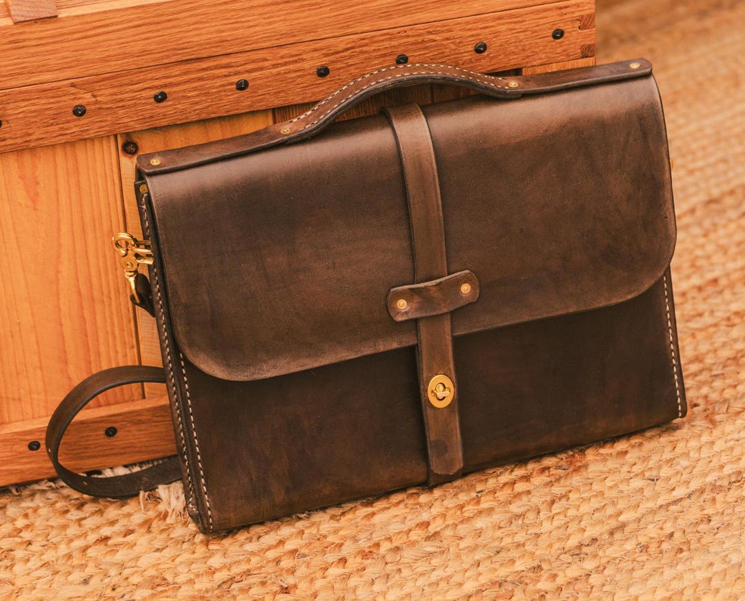 The Messenger Bag - Etsy